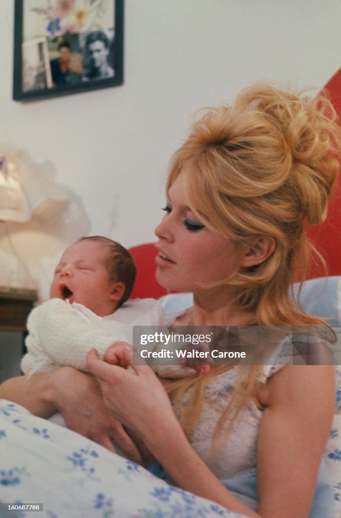 Brigitte Bardot Presents His Son Nicolas Charrier Brigitte Bardot Photo Dactualité Getty