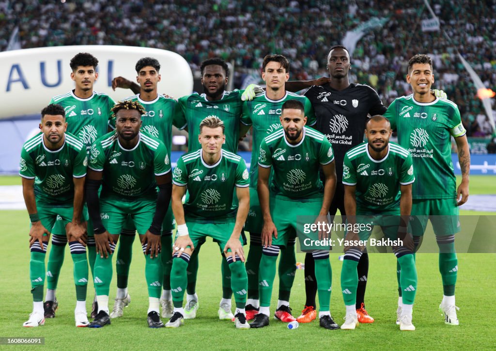 Players Of Al Ahli Pose For A Team Photograph Prior To The Saudi Pro