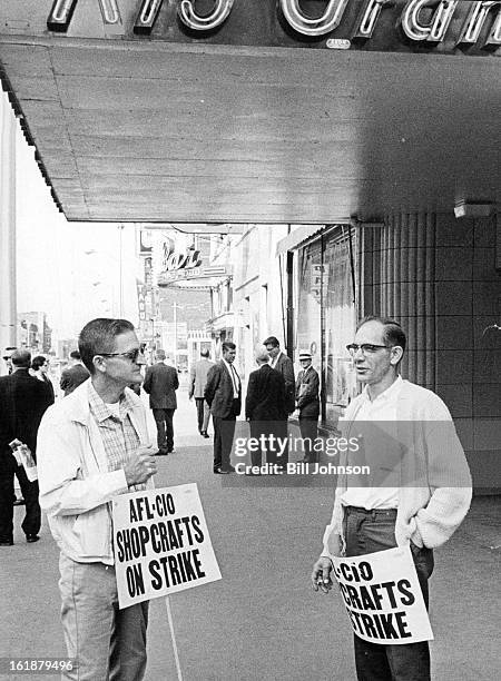 Machinists Union Picket Photos and Premium High Res Pictures - Getty Images Machinists Union Picket Photos and Premium High Res Pictures - Getty Images