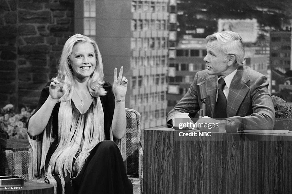 Actress Lisa Farringer Host Johnny Carson On March 2 1976 News