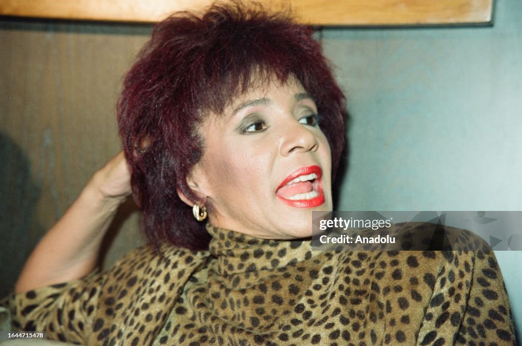 A File Photo Dates October 15 1991 Shows Welsh Singer Shirley Bassey News Photo Getty Images