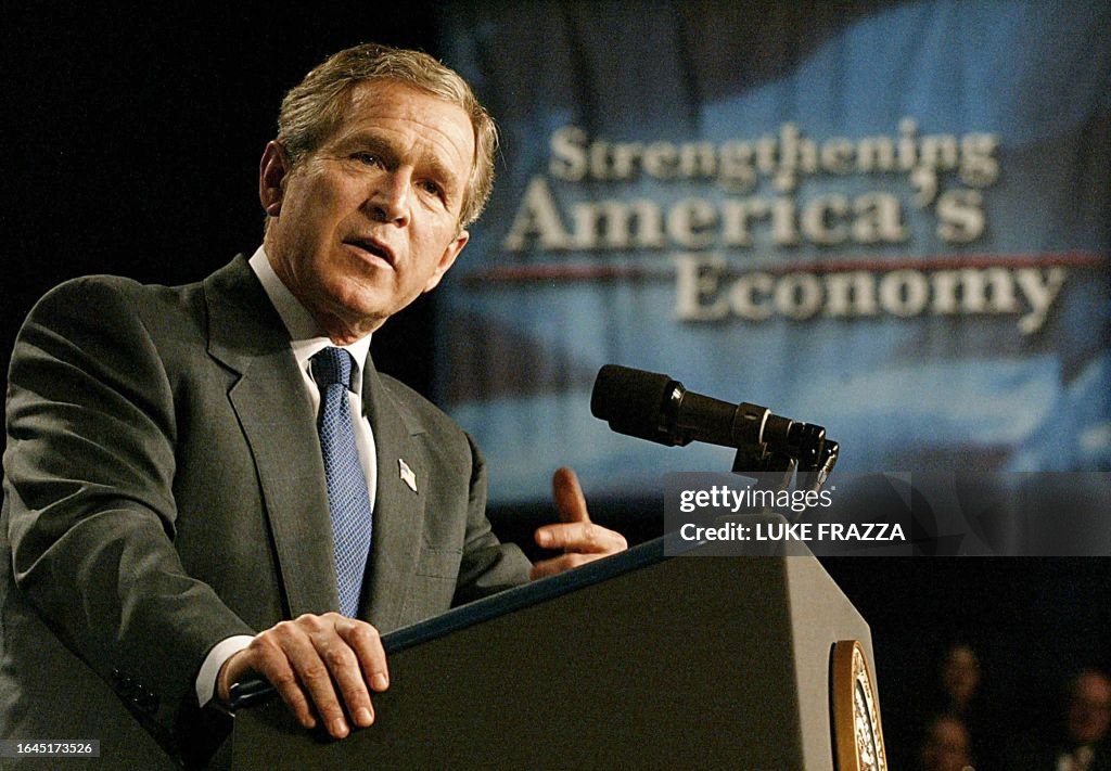 Us President George W Bush Discusses Jobs And Economic Growth At