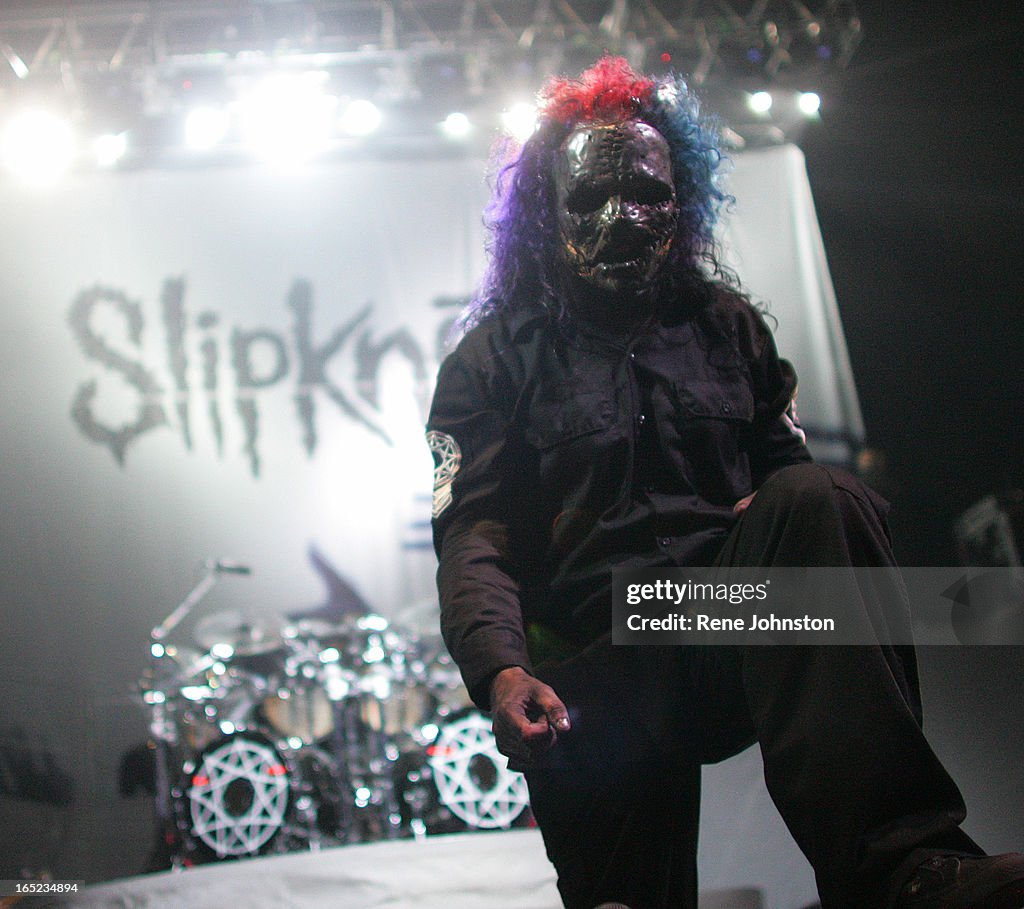 Toronto Corey Tayor Lead Singer Of The Band Slipknot Poses Off His News Photo Getty Images