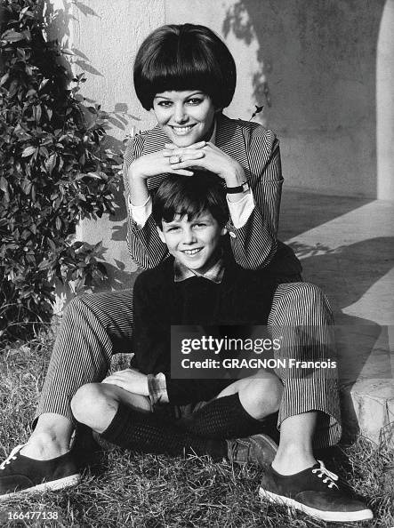 Claudia Cardinale With Her Son Patrick At Home In Italy Claudia