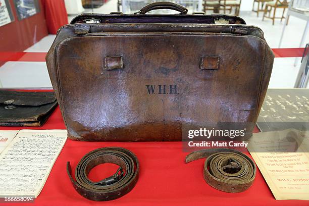 Titanic Violin Goes On Display To The Public Photos And Premium High