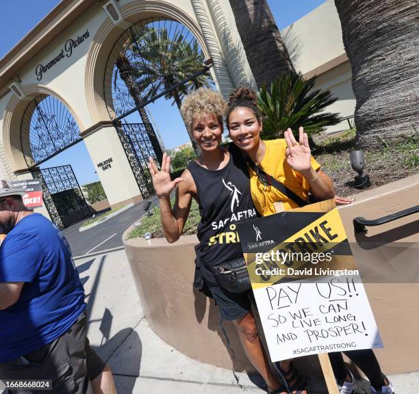 Michelle Hurd Photos And Premium High Res Pictures Getty Images