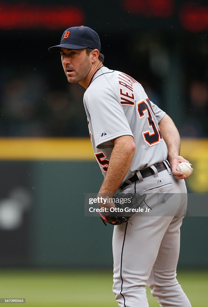Starting Pitcher Justin Verlander Of The Detroit Tigers Looks In For