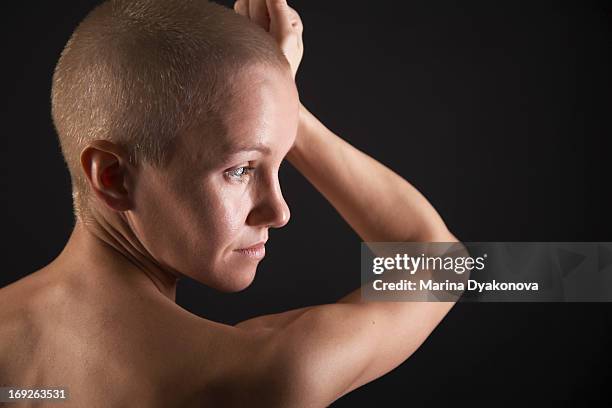 Woman Buzz Cut Profile Fotografías E Imágenes De Stock Getty Images