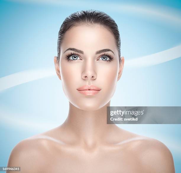 Young Nude Woman Fotografias E Filmes Do Acervo Getty Images