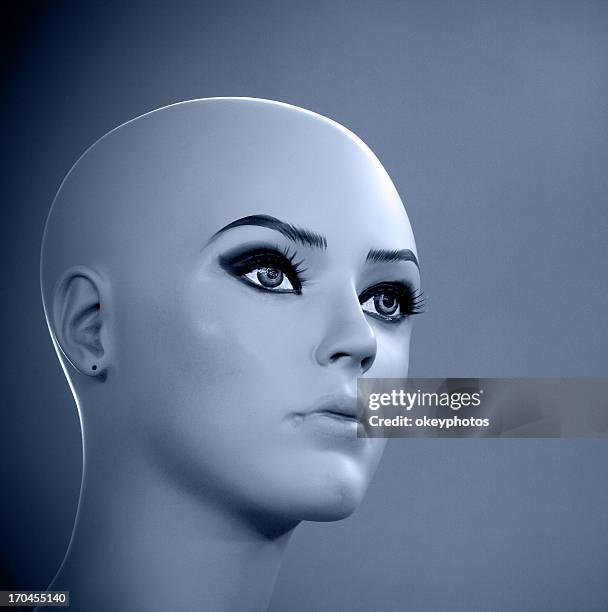 One Side Of Head Shaved Fotografías E Imágenes De Stock Getty Images