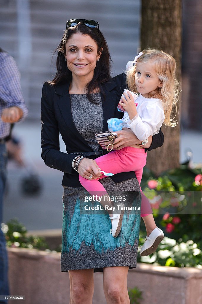 Tv Personality Bethenny Frankel And Bryn Casey Hoppy Walk In Tribeca News Photo Getty Images