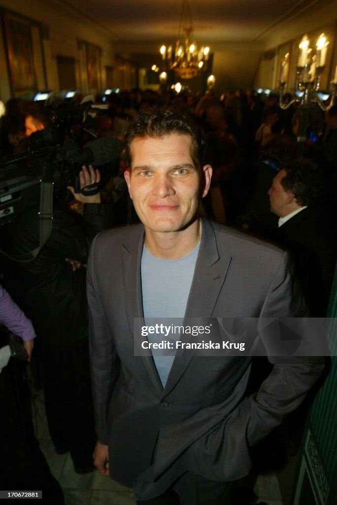 Schauspieler Götz Otto Bei Der Aftershowparty Der James Bond Die News Photo Getty Images
