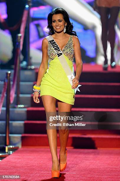Rachel Massie Photos And Premium High Res Pictures Getty Images