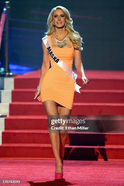 Melissa Mckinney Photos And Premium High Res Pictures Getty Images