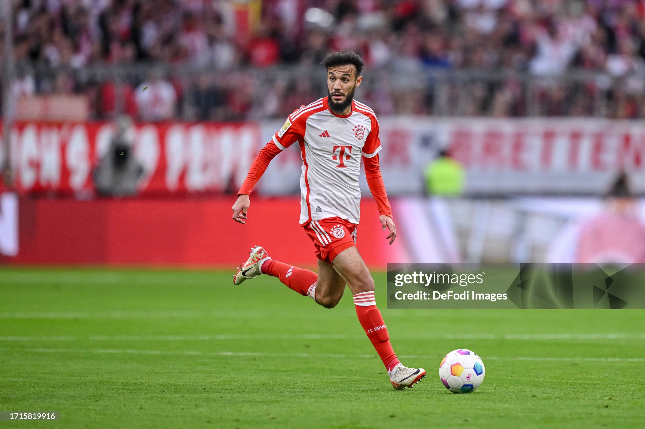 Mazraoui absent from team training after talks with club management ... Mazraoui absent from team training after talks with club management ...