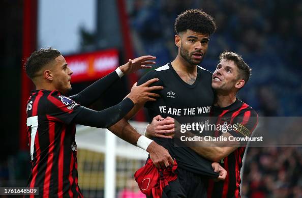 Philip Billing Of Afc Bournemouth Celebrates With Teammates Max News