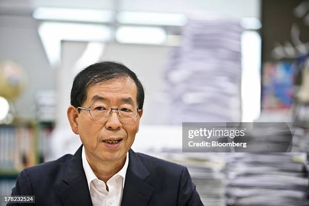 Seoul Mayor Park Won Soon Interview Photos And Premium High Res