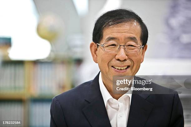 Seoul Mayor Park Won Soon Interview Photos And Premium High Res
