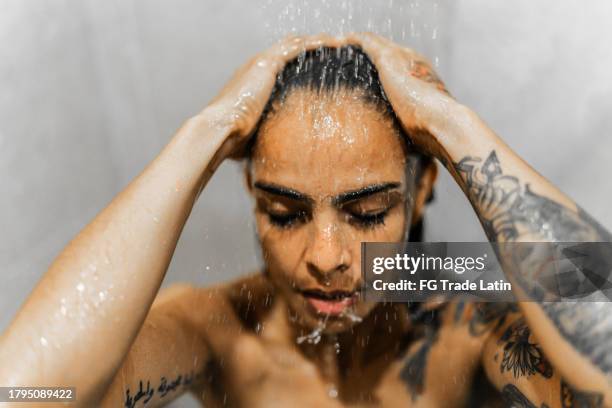 Lesbians Showering Photos And Premium High Res Pictures Getty Images