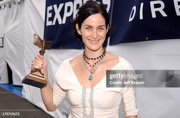 Carrie Anne Moss 2002 Photos And Premium High Res Pictures Getty Images