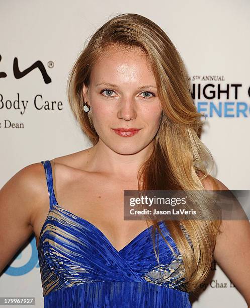 5th Annual Night Of Generosity Benefit Photos And Premium High Res