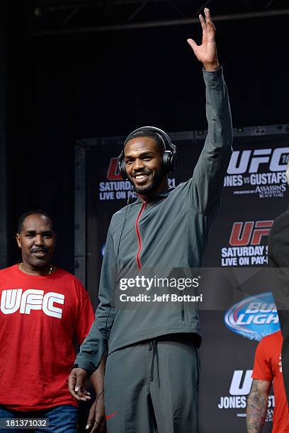 275 Jon Jones Ufc 165 Photos & High Res Pictures - Getty Images 275 Jon Jones Ufc 165 Photos & High Res Pictures - Getty Images