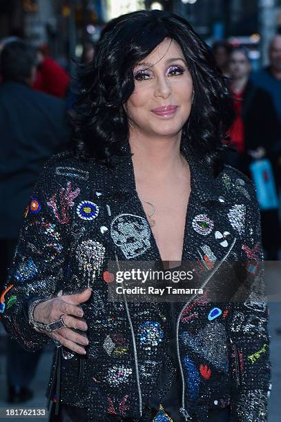 David Letterman Cher Photos And Premium High Res Pictures Getty Images