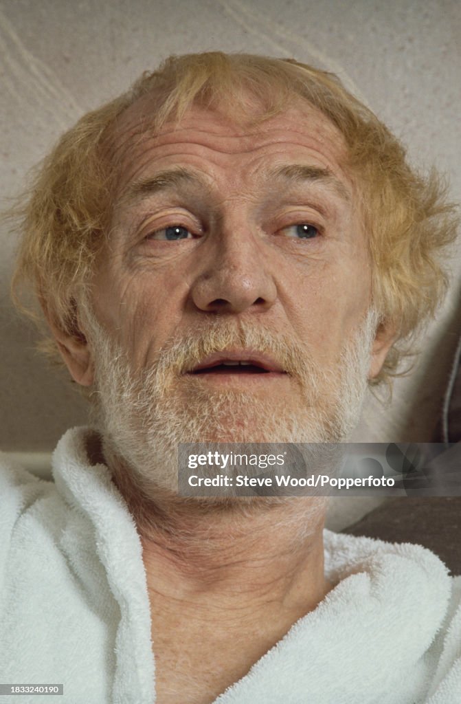 Irish actor Richard Harris at the Savoy Hotel on March 6, 1990 in ... Irish actor Richard Harris at the Savoy Hotel on March 6, 1990 in ...