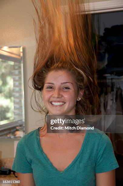 Teenage Girl Blond Hair California Photos Et Images De Collection Getty Images