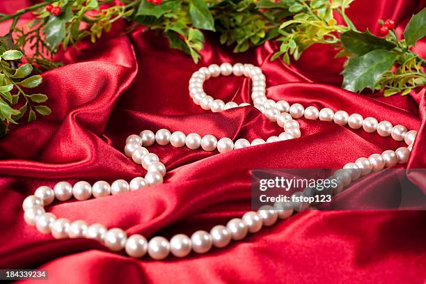 String Of Pearls Plant Photos And Premium High Res Pictures Getty Images