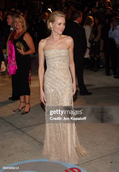 Naomi Watts During 2004 Vanity Fair Oscar Party At Mortons In Beverly News Photo Getty Images