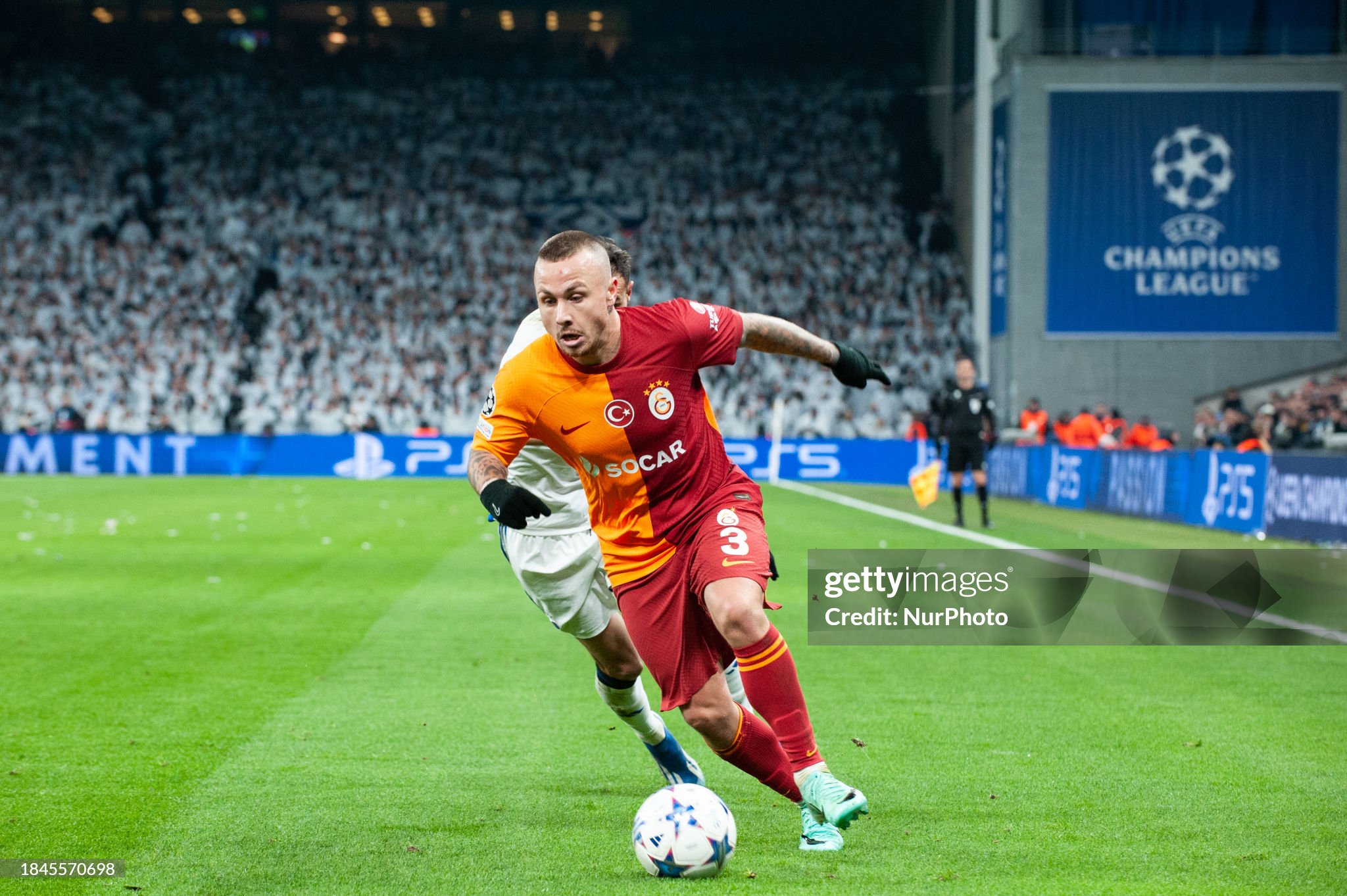 Galatasaray comes up with a 'crazy plan' for loanee Angeliño - SoccerDino Galatasaray comes up with a 'crazy plan' for loanee Angeliño - SoccerDino