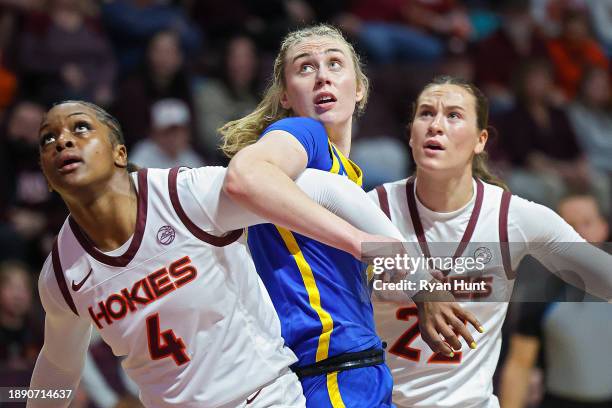 238 Cayla King Photos And High Res Pictures Getty Images