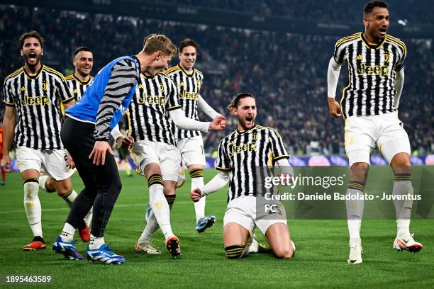 19 125点のrabiot Adrienの写真と高解像度写真 Getty Images