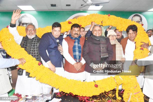Umesh Kushwaha Photos and Premium High Res Pictures - Getty Images Umesh Kushwaha Photos and Premium High Res Pictures - Getty Images