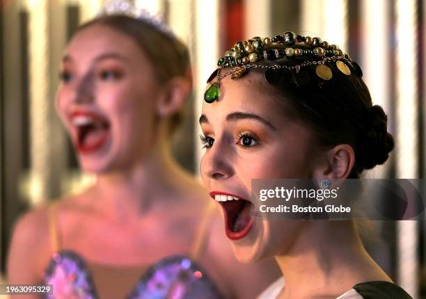 Set The Standard Photos And Premium High Res Pictures Getty Images