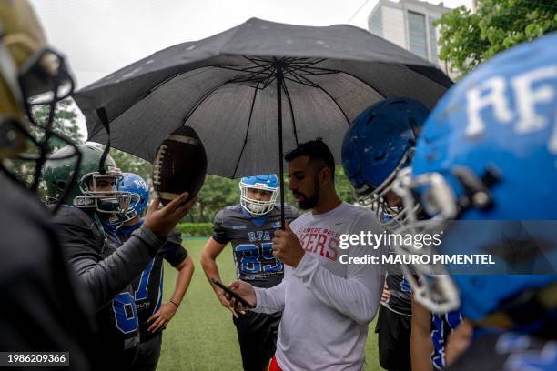 243 Jan Dutton Stock Photos, High-Res Pictures, and Images - Getty Images 243 Jan Dutton Stock Photos, High-Res Pictures, and Images - Getty Images