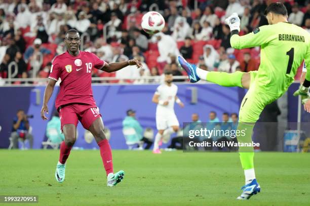 1 039 Alireza Beiranvand Photos And High Res Pictures Getty Images