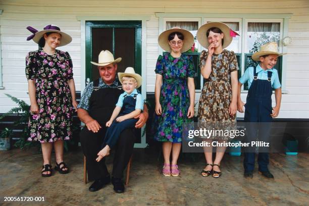Mennonite Family Photos and Premium High Res Pictures - Getty Images Mennonite Family Photos and Premium High Res Pictures - Getty Images