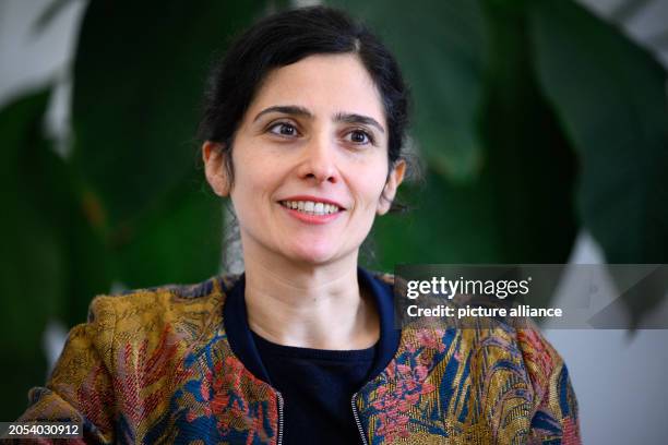 33 Bahar Haghanipour Stock Photos, High-Res Pictures, and Images ... 33 Bahar Haghanipour Stock Photos, High-Res Pictures, and Images ...