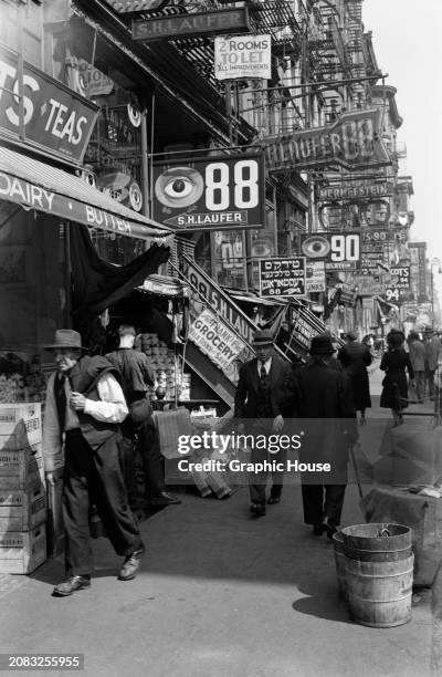 133 Rivington Street (Manhattan) Stock Photos, High-Res Pictures, and ... 133 Rivington Street (Manhattan) Stock Photos, High-Res Pictures, and ...