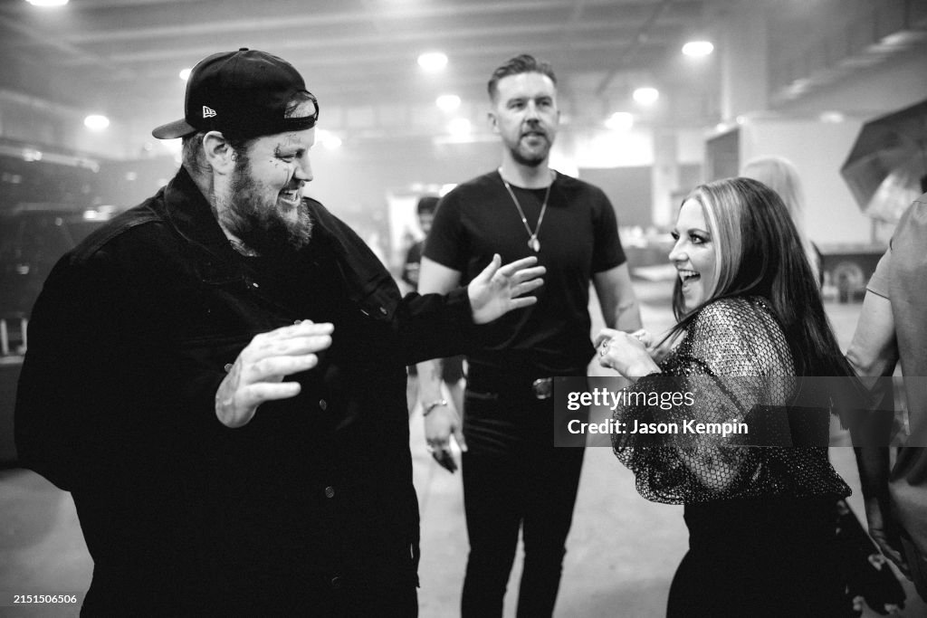Jelly Roll T J Osborne And Ashley Mcbryde Are Seen Backstage At The