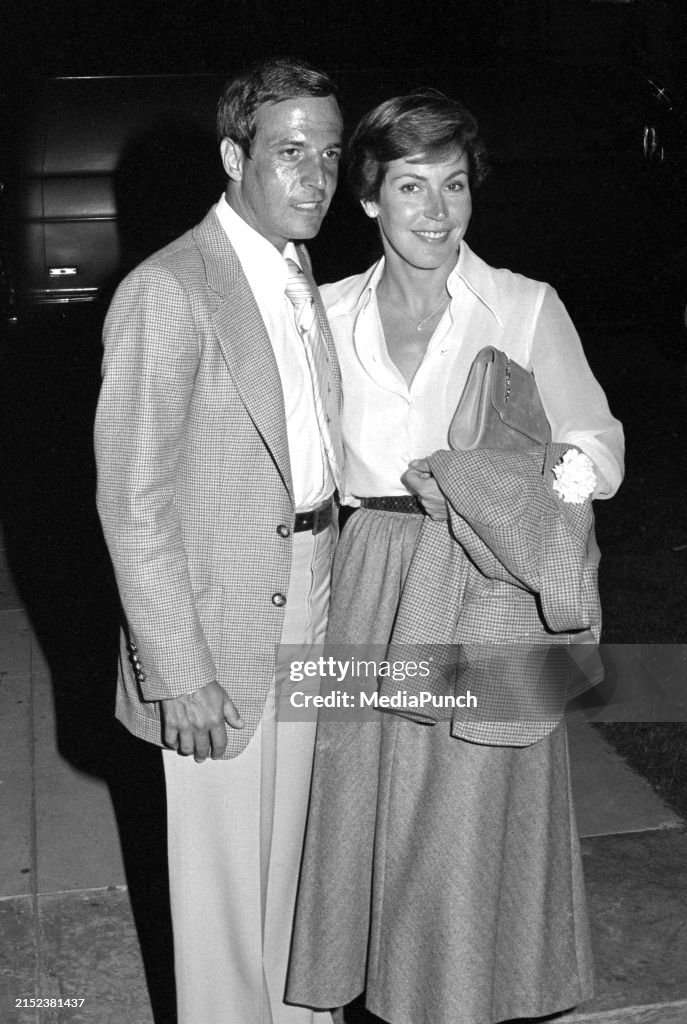 Jeff Wald And Helen Reddy Circa 1980s Credit News Photo Getty Images