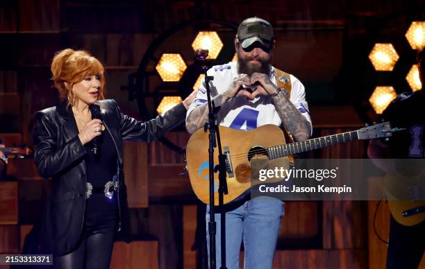 17,381 Reba Mcentire Photos & High Res Pictures - Getty Images 17,381 Reba Mcentire Photos & High Res Pictures - Getty Images