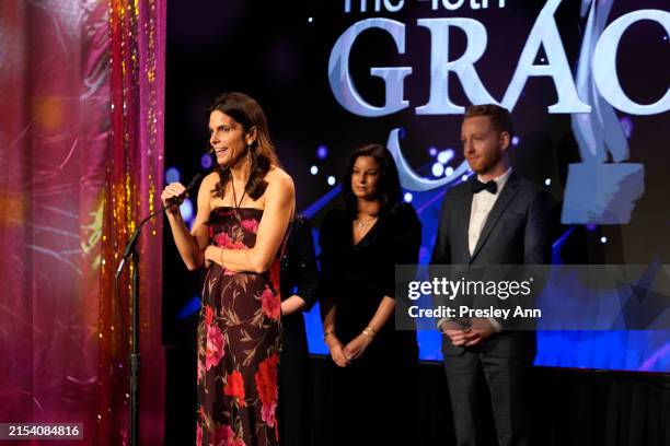 18 Honorees Dr Diane Reidy Lagunes Stock Photos, High-Res Pictures, and ... 18 Honorees Dr Diane Reidy Lagunes Stock Photos, High-Res Pictures, and ...