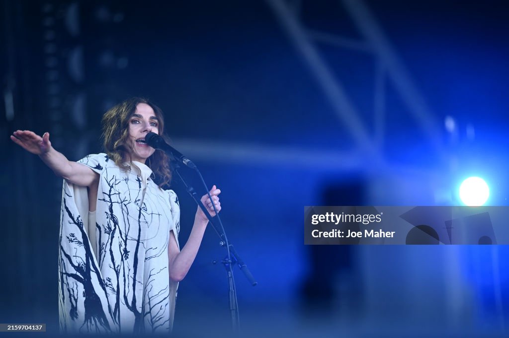 Pj Harvey Glastonbury 2024 Setlist 202 - Dodi Stacie Pj Harvey Glastonbury 2024 Setlist 202 - Dodi Stacie