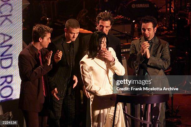 28 Michael Jackson At The Rock And Roll Hall Of Fame Awards Photos And High Res Pictures Getty