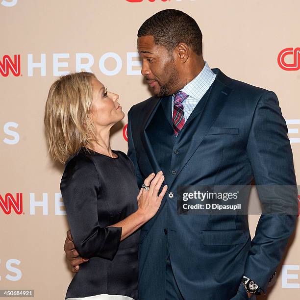 Kelly Ripa Michael Strahan Photos and Premium High Res Pictures - Getty ... Kelly Ripa Michael Strahan Photos and Premium High Res Pictures - Getty ...
