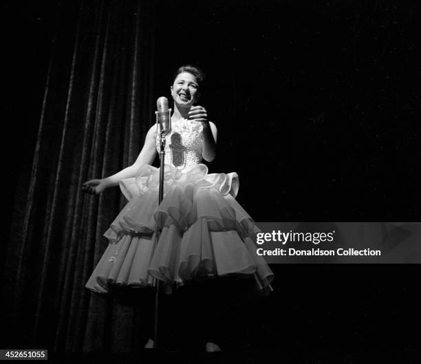 696 Eydie Gorme Photos And High Res Pictures Getty Images