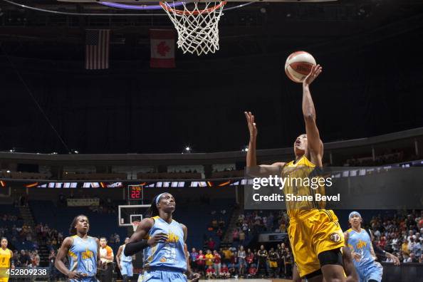 Skylar Diggins Of The Tulsa Shock Takes A Shot Against The Chicago